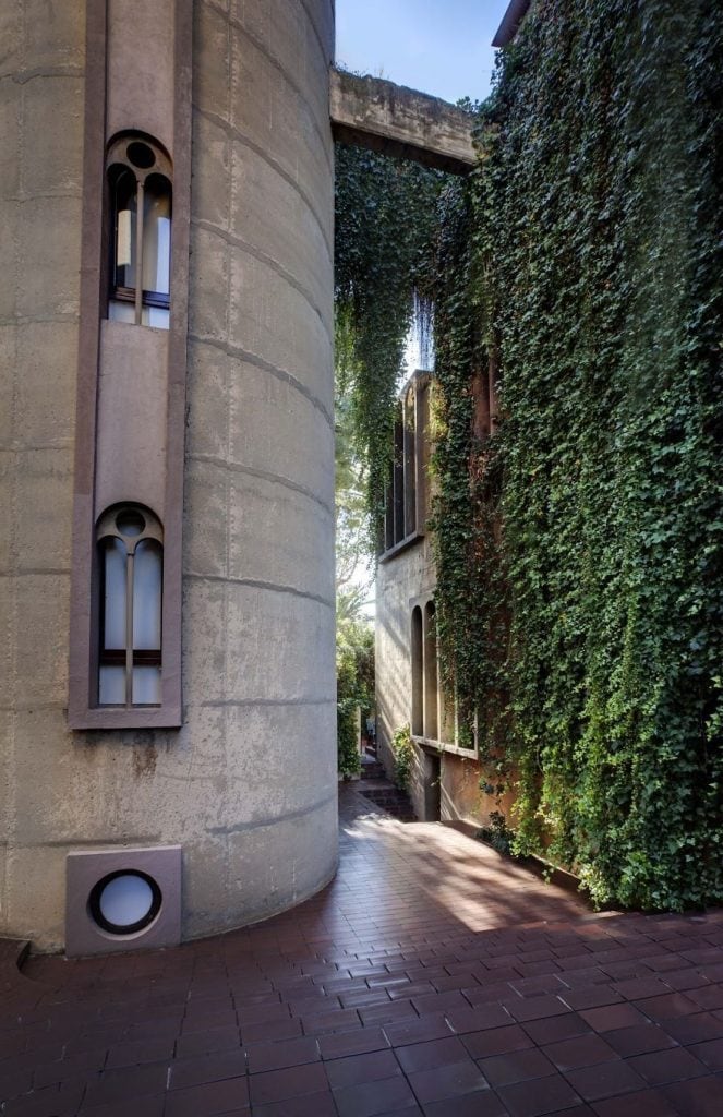 Architect Spends 45 Years Transforming An Old Abandoned Cement Factory ...